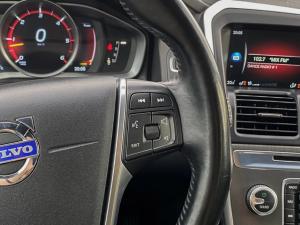 Melns Volvo XC60 2015 Rīga, ar dzinēja tilpumu 2.40 L un nobraukumu 262 tūkst. km par 14350 €, foto 43 vietnē AUTOMOTO.COM.LV