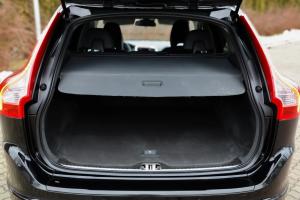 Melns Volvo XC60 2015 Rīga, ar dzinēja tilpumu 2.40 L un nobraukumu 262 tūkst. km par 14350 €, foto 44 vietnē AUTOMOTO.COM.LV