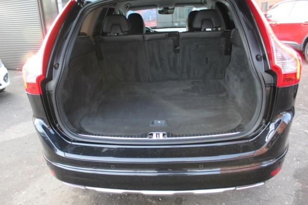 Melns Volvo XC60 2015 Rīga, ar dzinēja tilpumu 2.00 L un nobraukumu 124 tūkst. km par 13199 €, foto 5 vietnē AUTOMOTO.COM.LV