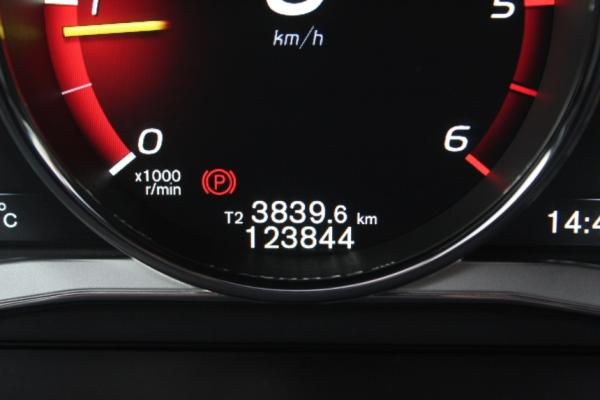 Melns Volvo XC60 2015 Rīga, ar dzinēja tilpumu 2.00 L un nobraukumu 124 tūkst. km par 13199 €, foto 10 vietnē AUTOMOTO.COM.LV