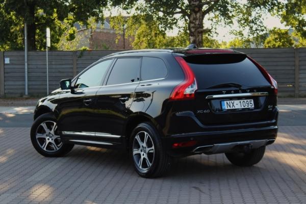Melns Volvo XC60 2015 Rīga, ar dzinēja tilpumu 2.40 L un nobraukumu 236 tūkst. km par 13990 €, foto 7 vietnē AUTOMOTO.COM.LV