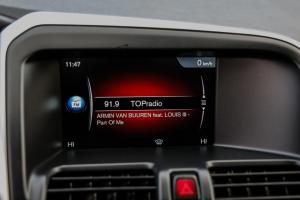 Black Volvo XC60 2015 in Riga, with an engine capacity of 2.40 L and mileage of 236 thousand km for 13990 €, photo 9 on AUTOMOTO.COM.LV