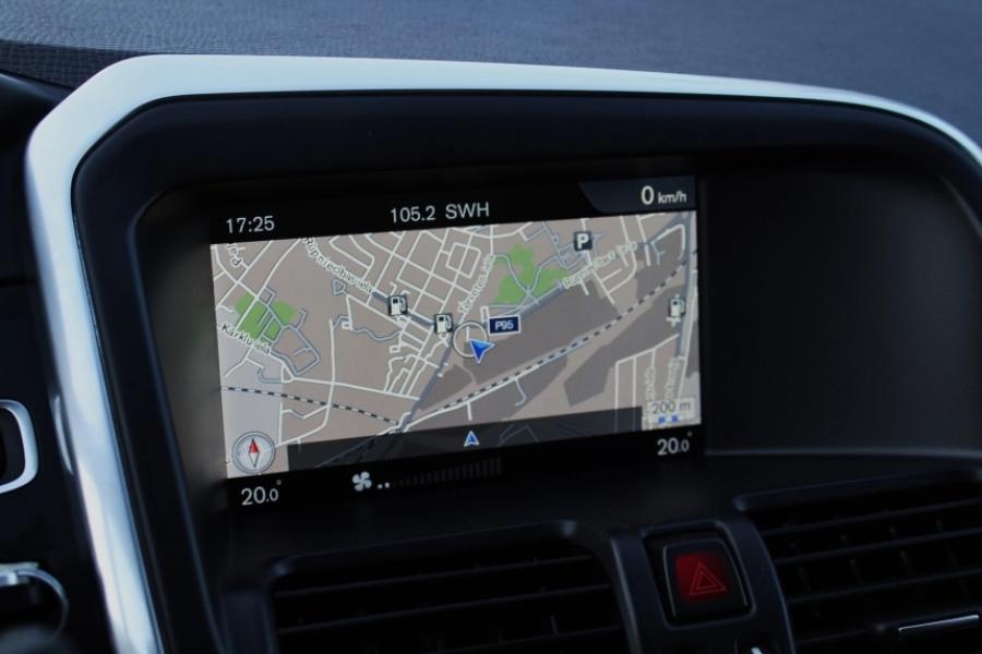 Black Volvo XC60 2015 in Riga, with an engine capacity of 2.40 L and mileage of 236 thousand km for 13990 €, photo 29 on AUTOMOTO.COM.LV