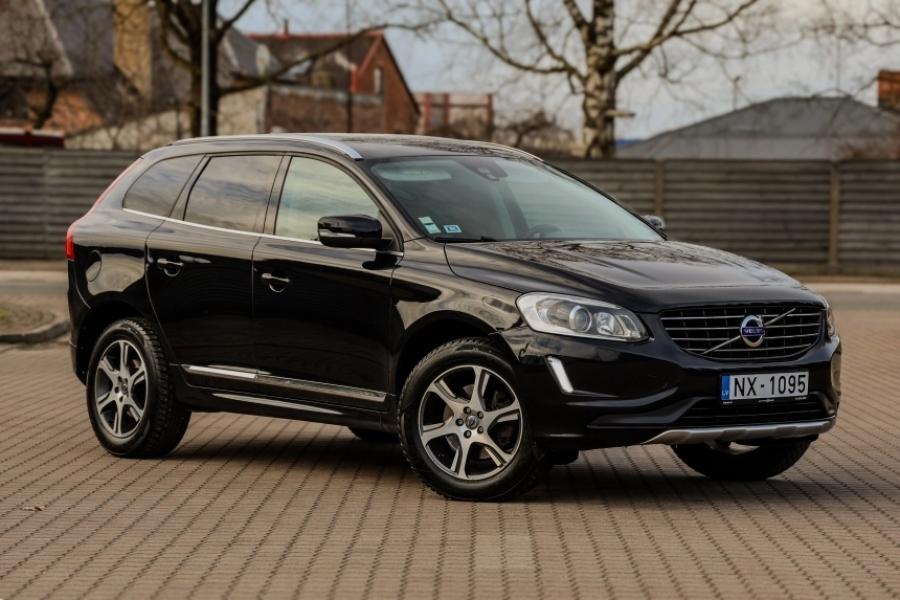 Black Volvo XC60 2015 in Riga, with an engine capacity of 2.40 L and mileage of 236 thousand km for 13990 €, photo 35 on AUTOMOTO.COM.LV