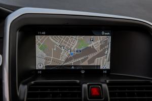 Black Volvo XC60 2015 in Riga, with an engine capacity of 2.40 L and mileage of 236 thousand km for 13990 €, photo 38 on AUTOMOTO.COM.LV