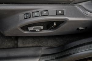 Black Volvo XC60 2015 in Riga, with an engine capacity of 2.40 L and mileage of 236 thousand km for 13990 €, photo 46 on AUTOMOTO.COM.LV