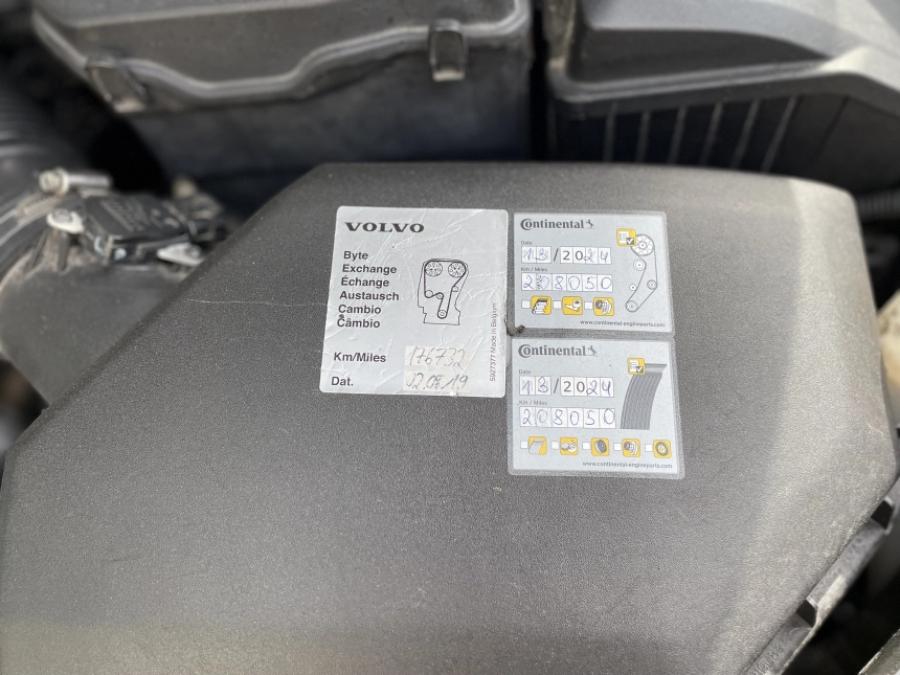 Black Volvo XC60 2015 in Riga, with an engine capacity of 2.00 L and mileage of 277 thousand km for 12590 €, photo 16 on AUTOMOTO.COM.LV