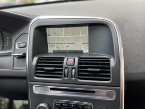 Black Volvo XC60 2015 in Riga, with an engine capacity of 2.00 L and mileage of 277 thousand km for 12590 €, photo 29 on AUTOMOTO.COM.LV