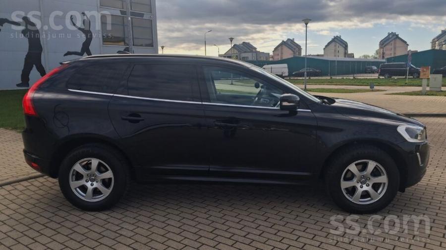 Melns Volvo XC60 2015 Rīga, ar dzinēja tilpumu 2.00 L un nobraukumu 307 tūkst. km par 9850 €, foto 10 vietnē AUTOMOTO.COM.LV