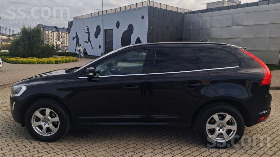 Melns Volvo XC60 2015 Rīga, ar dzinēja tilpumu 2.00 L un nobraukumu 307 tūkst. km par 9850 €, foto 11 vietnē AUTOMOTO.COM.LV