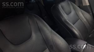 Melns Volvo XC60 2015 Rīga, ar dzinēja tilpumu 2.00 L un nobraukumu 307 tūkst. km par 9850 €, foto 13 vietnē AUTOMOTO.COM.LV