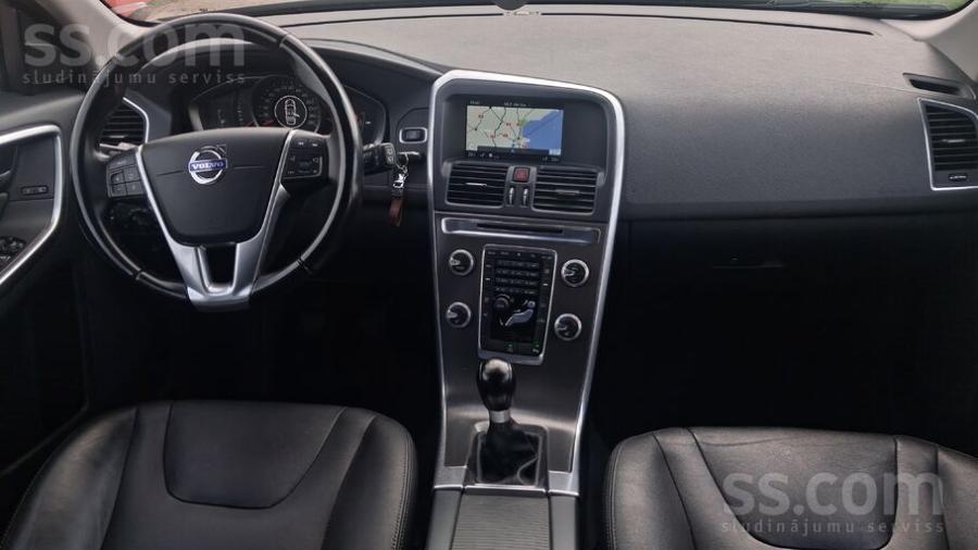 Melns Volvo XC60 2015 Rīga, ar dzinēja tilpumu 2.00 L un nobraukumu 307 tūkst. km par 9850 €, foto 20 vietnē AUTOMOTO.COM.LV
