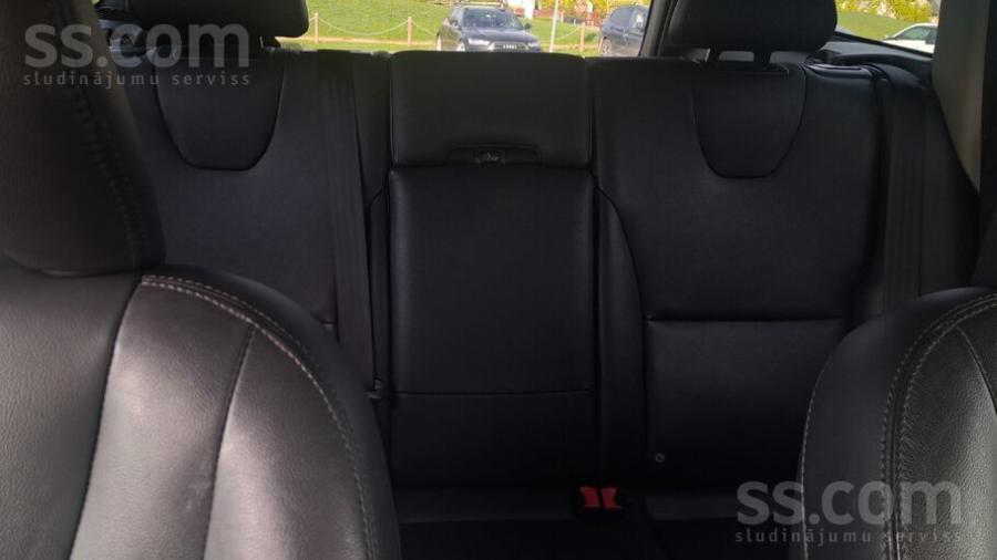 Melns Volvo XC60 2015 Rīga, ar dzinēja tilpumu 2.00 L un nobraukumu 307 tūkst. km par 9850 €, foto 21 vietnē AUTOMOTO.COM.LV