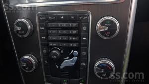 Melns Volvo XC60 2015 Rīga, ar dzinēja tilpumu 2.00 L un nobraukumu 307 tūkst. km par 9850 €, foto 25 vietnē AUTOMOTO.COM.LV