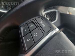 Melns Volvo XC60 2015 Rīga, ar dzinēja tilpumu 2.00 L un nobraukumu 307 tūkst. km par 9850 €, foto 28 vietnē AUTOMOTO.COM.LV