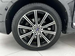 Melns Volvo XC60 2015 Viļņa, ar dzinēja tilpumu 2.95 L un nobraukumu 118 tūkst. km par 12400 €, foto 25 vietnē AUTOMOTO.COM.LV