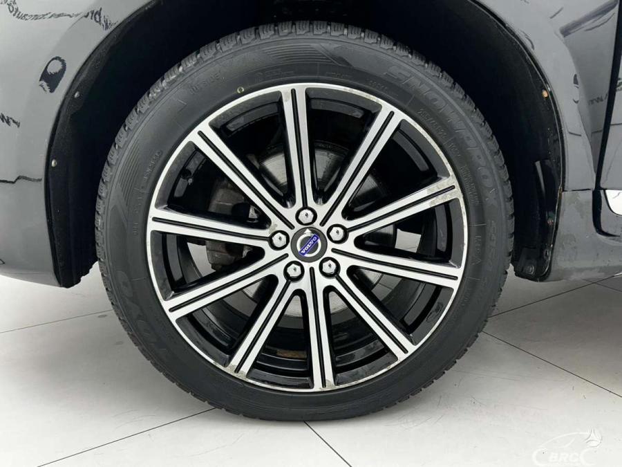 Melns Volvo XC60 2015 Viļņa, ar dzinēja tilpumu 2.95 L un nobraukumu 118 tūkst. km par 12400 €, foto 25 vietnē AUTOMOTO.COM.LV
