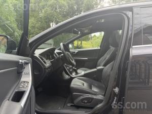 Melns Volvo XC60 2015 Rēzekne, ar dzinēja tilpumu 2.40 L un nobraukumu 247 tūkst. km par 14490 €, foto 9 vietnē AUTOMOTO.COM.LV
