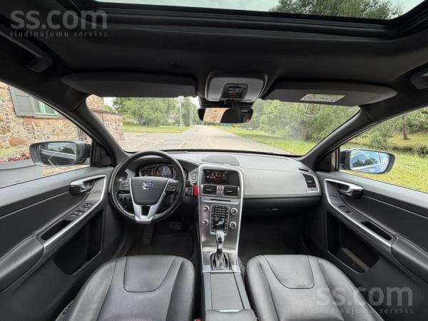 Black Volvo XC60 2015 in Rezekne, with an engine capacity of 2.40 L and mileage of 247 thousand km for 14490 €, photo 9 on AUTOMOTO.COM.LV