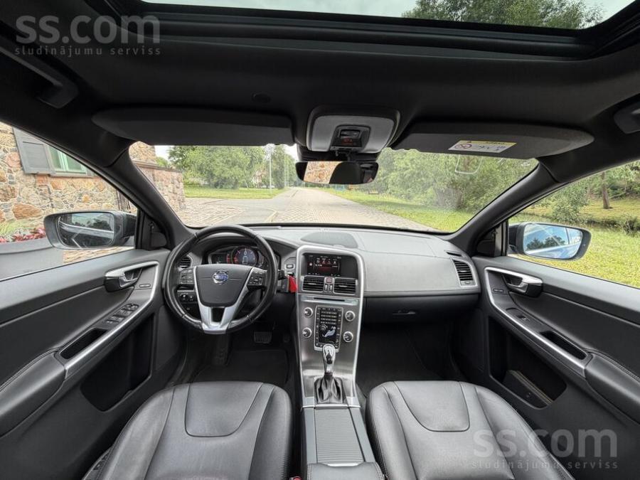 Melns Volvo XC60 2015 Rēzekne, ar dzinēja tilpumu 2.40 L un nobraukumu 247 tūkst. km par 14490 €, foto 10 vietnē AUTOMOTO.COM.LV