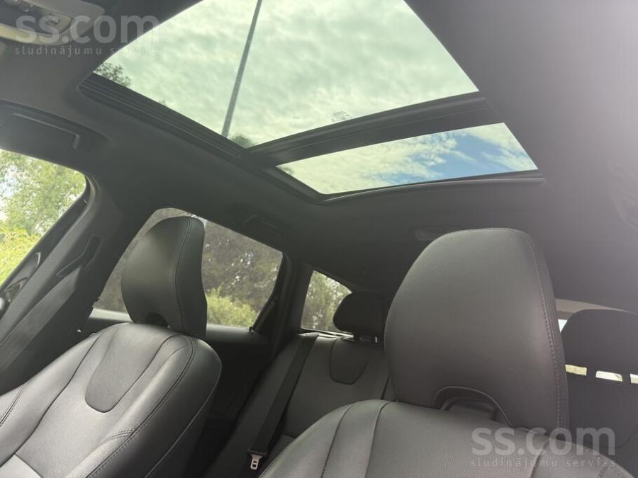Melns Volvo XC60 2015 Rēzekne, ar dzinēja tilpumu 2.40 L un nobraukumu 247 tūkst. km par 14490 €, foto 20 vietnē AUTOMOTO.COM.LV