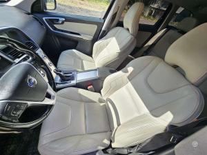 Melns Volvo XC60 2015 Kauņa, ar dzinēja tilpumu 1.97 L un nobraukumu 238 tūkst. km par 9950 €, foto 22 vietnē AUTOMOTO.COM.LV