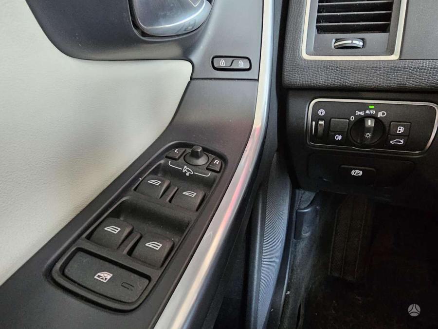 Melns Volvo XC60 2015 Kauņa, ar dzinēja tilpumu 1.97 L un nobraukumu 238 tūkst. km par 9950 €, foto 34 vietnē AUTOMOTO.COM.LV