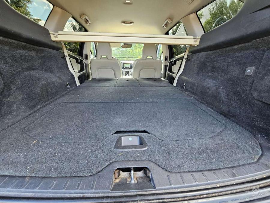 Melns Volvo XC60 2015 Kauņa, ar dzinēja tilpumu 1.97 L un nobraukumu 238 tūkst. km par 9950 €, foto 36 vietnē AUTOMOTO.COM.LV