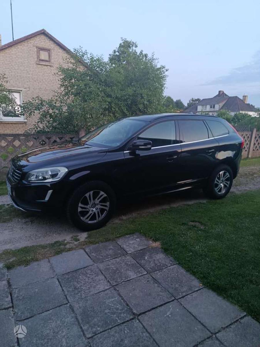 Melns Volvo XC60 2015 Naujoji Akmenė, ar dzinēja tilpumu 2.00 L un nobraukumu 307 tūkst. km par 8400 €, foto 17 vietnē AUTOMOTO.COM.LV
