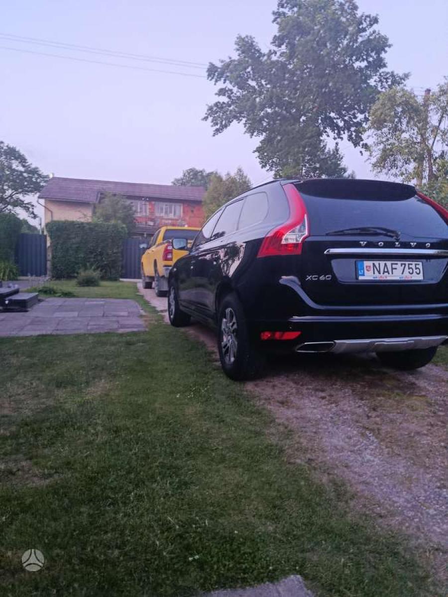 Melns Volvo XC60 2015 Naujoji Akmenė, ar dzinēja tilpumu 2.00 L un nobraukumu 307 tūkst. km par 8400 €, foto 19 vietnē AUTOMOTO.COM.LV