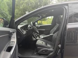 Melns Volvo XC60 2015 Rēzekne, ar dzinēja tilpumu 2.40 L un nobraukumu 247 tūkst. km par 14490 €, foto 9 vietnē AUTOMOTO.COM.LV