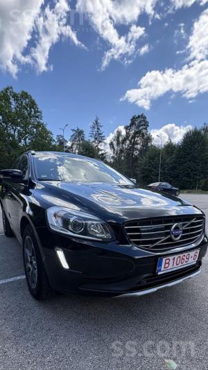 Melns Volvo XC60 2015 Ogre, ar dzinēja tilpumu 2.40 L un nobraukumu 209 tūkst. km par 14350 €, foto  vietnē AUTOMOTO.COM.LV