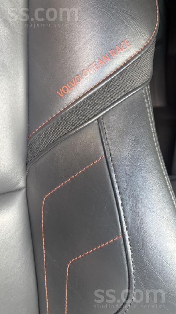 Melns Volvo XC60 2015 Ogre, ar dzinēja tilpumu 2.40 L un nobraukumu 209 tūkst. km par 14350 €, foto 9 vietnē AUTOMOTO.COM.LV