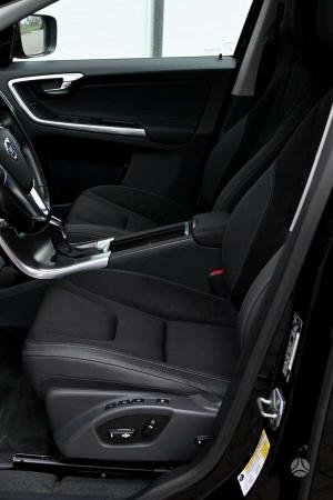 Melns Volvo XC60 2015 Kretinga, ar dzinēja tilpumu 1.97 L un nobraukumu 233 tūkst. km par 11650 €, foto 20 vietnē AUTOMOTO.COM.LV