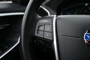 Melns Volvo XC60 2015 Kretinga, ar dzinēja tilpumu 1.97 L un nobraukumu 233 tūkst. km par 11650 €, foto 32 vietnē AUTOMOTO.COM.LV