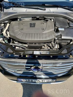 Black Volvo XC60 2015 in Riga, with an engine capacity of 2.40 L and mileage of 243 thousand km for 14100 €, photo 21 on AUTOMOTO.COM.LV