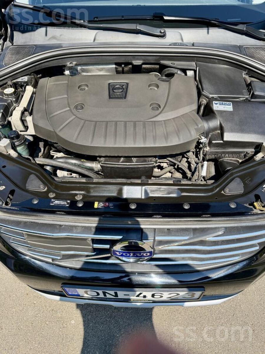 Black Volvo XC60 2015 in Riga, with an engine capacity of 2.40 L and mileage of 243 thousand km for 14100 €, photo 21 on AUTOMOTO.COM.LV