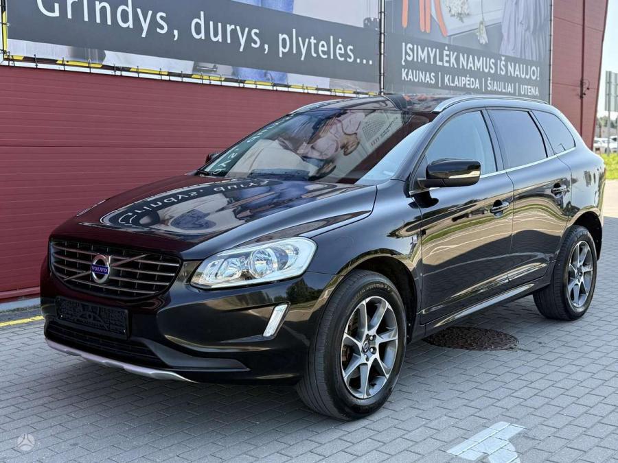 Black Volvo XC60 2015 in Utena, with an engine capacity of 1.98 L and mileage of 293 thousand km for 9900 €, photo 1 on AUTOMOTO.COM.LV
