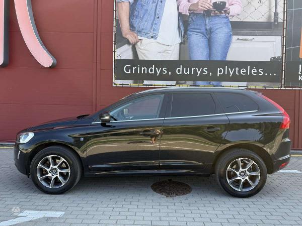 Melns Volvo XC60 2015 Utena, ar dzinēja tilpumu 1.98 L un nobraukumu 293 tūkst. km par 9900 €, foto 2 vietnē AUTOMOTO.COM.LV