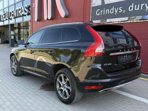 Black Volvo XC60 2015 in Utena, with an engine capacity of 1.98 L and mileage of 293 thousand km for 9900 €, photo 4 on AUTOMOTO.COM.LV