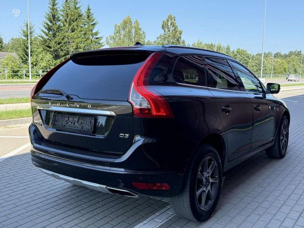 Melns Volvo XC60 2015 Utena, ar dzinēja tilpumu 1.98 L un nobraukumu 293 tūkst. km par 9900 €, foto 5 vietnē AUTOMOTO.COM.LV