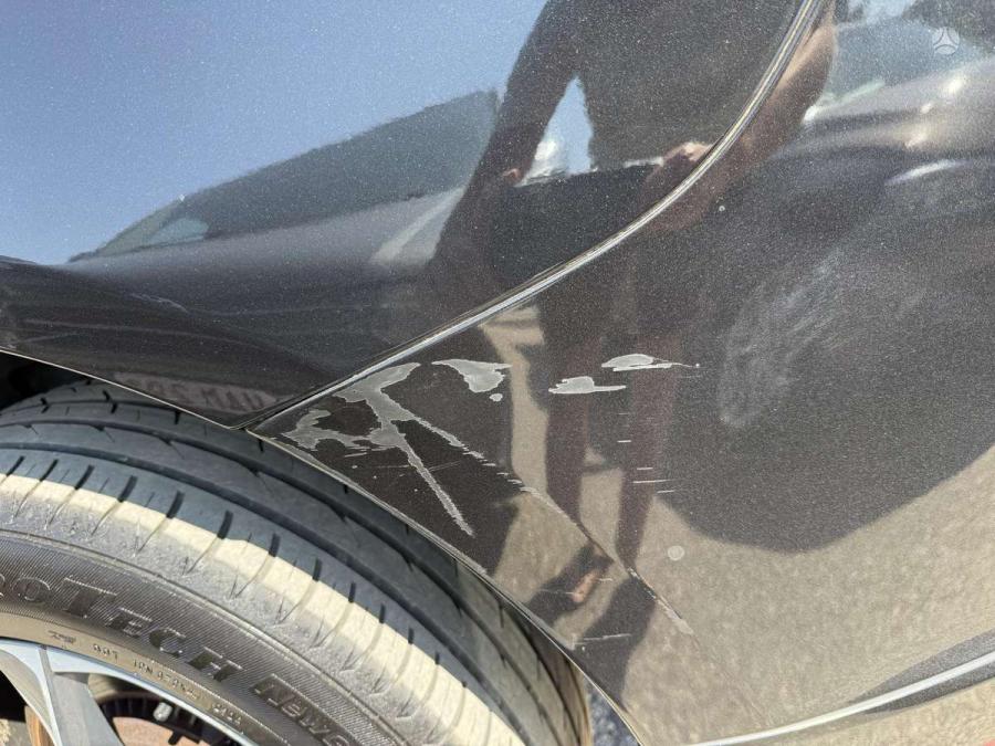 Black Volvo XC60 2015 in Utena, with an engine capacity of 1.98 L and mileage of 293 thousand km for 9900 €, photo 23 on AUTOMOTO.COM.LV