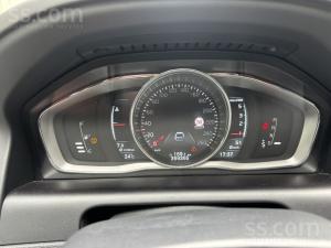 Black Volvo XC60 2015 in Riga, with an engine capacity of 2.00 L and mileage of 369 thousand km for 9290 €, photo 13 on AUTOMOTO.COM.LV