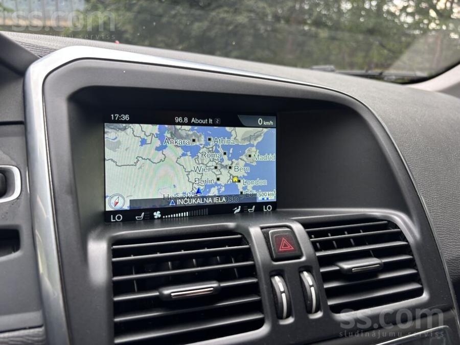 Black Volvo XC60 2015 in Riga, with an engine capacity of 2.00 L and mileage of 369 thousand km for 9290 €, photo 21 on AUTOMOTO.COM.LV