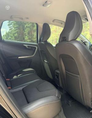 Black Volvo XC60 2015 in Jurmala, with an engine capacity of 2.40 L and mileage of 320 thousand km for 9500 €, photo 12 on AUTOMOTO.COM.LV