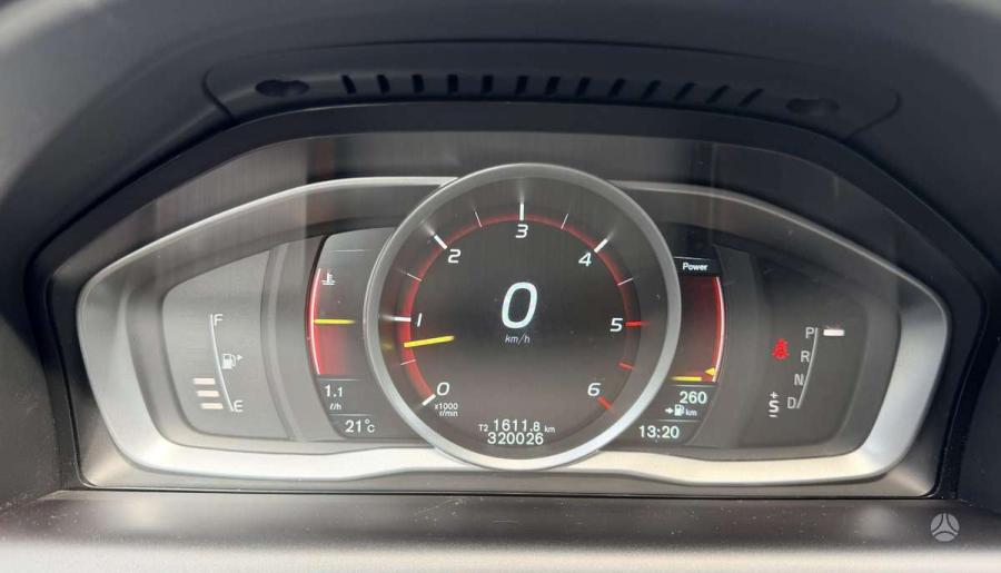 Black Volvo XC60 2015 in Jurmala, with an engine capacity of 2.40 L and mileage of 320 thousand km for 9500 €, photo 16 on AUTOMOTO.COM.LV