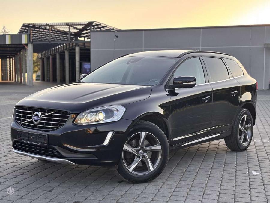 Black Volvo XC60 2015 in Raseiniai, with an engine capacity of 1.98 L and mileage of 281 thousand km for 11500 €, photo 1 on AUTOMOTO.COM.LV