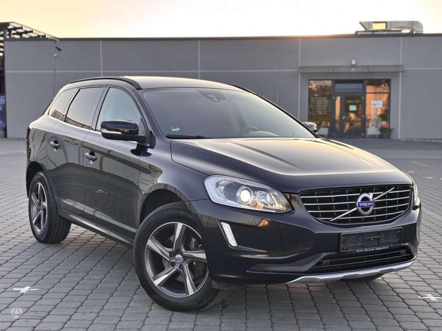 Black Volvo XC60 2015 in Raseiniai, with an engine capacity of 1.98 L and mileage of 281 thousand km for 11500 €, photo 4 on AUTOMOTO.COM.LV