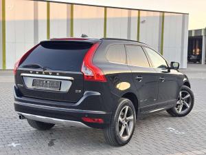 Black Volvo XC60 2015 in Raseiniai, with an engine capacity of 1.98 L and mileage of 281 thousand km for 11500 €, photo 12 on AUTOMOTO.COM.LV
