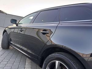 Black Volvo XC60 2015 in Raseiniai, with an engine capacity of 1.98 L and mileage of 281 thousand km for 11500 €, photo 16 on AUTOMOTO.COM.LV